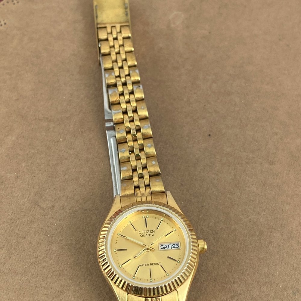 Vintage Citizen Base Metal Case Stainless Steel Yello… - Gem